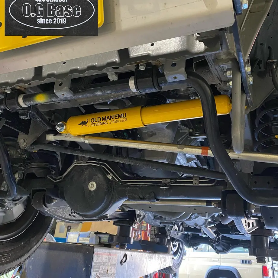 超人気 ️オールドマンエミューOGBオリジナルステアリングダンパー 新型ジムニー、シエラ...