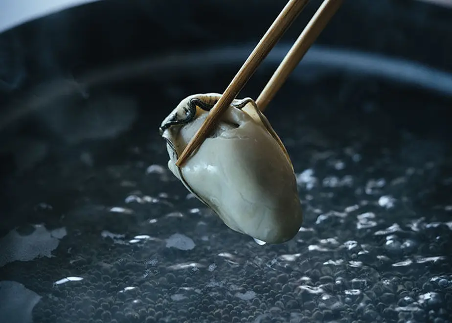 冷凍 むき身2L（加熱用） 600g （300g×2袋） | 矢野水産 オンラインストア