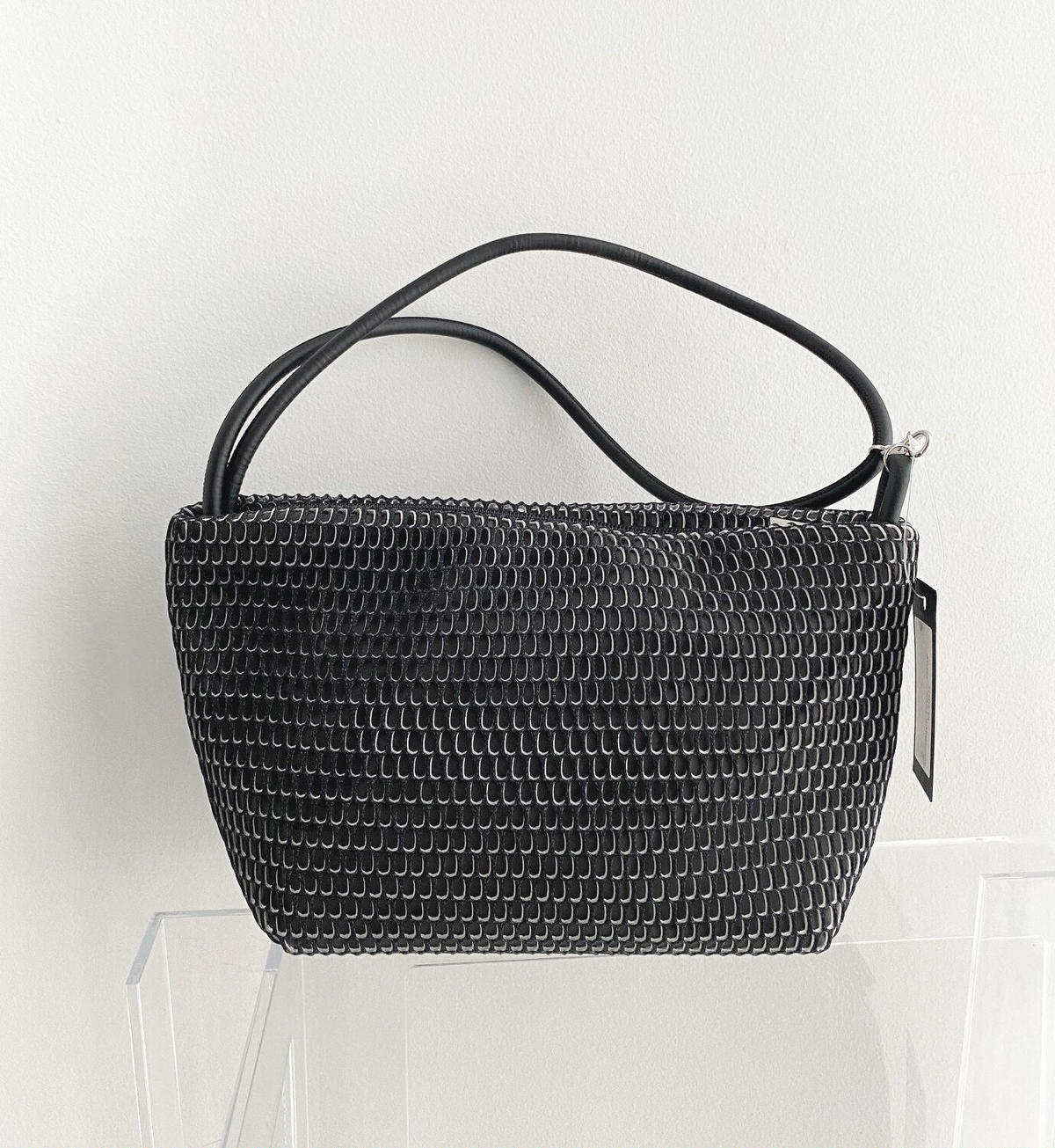 inzu MOUSE BW #3101BW | acrylic