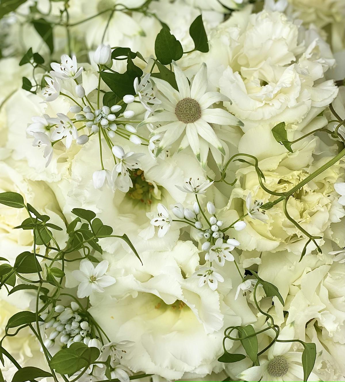 arrangement S | ALL GOOD FLOWERS STORE