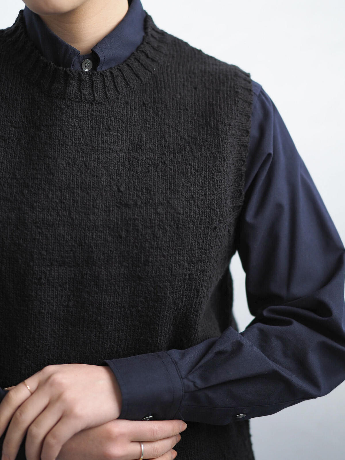 ガラ紡ニットベスト KTG-002 [ コットン ] | 新見本工場 オンラインストア