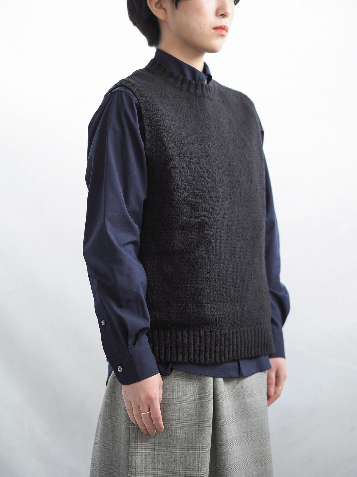 ガラ紡ニットベスト KTG-002 [ コットン ] | 新見本工場 オンラインストア