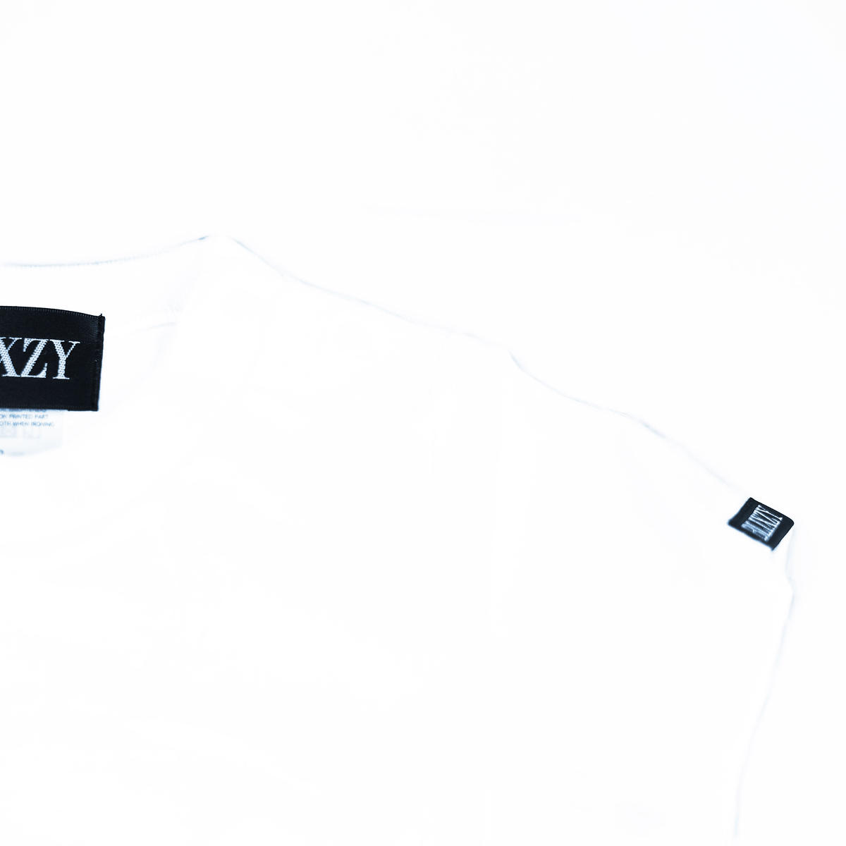 KIDS FRONT LOGO T-SHIRT | BLIXZY.TOKYO
