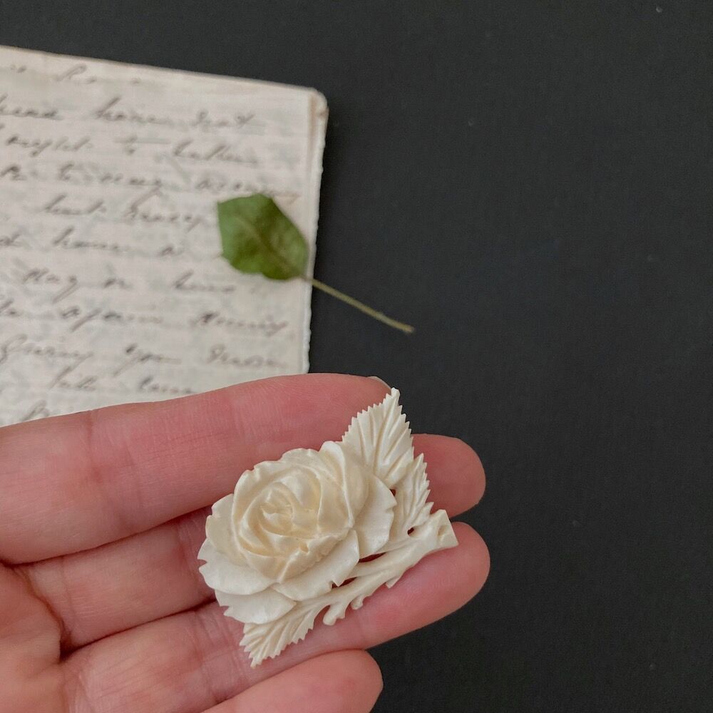 rose brooch アンティークボーンバラブローチ | cocon