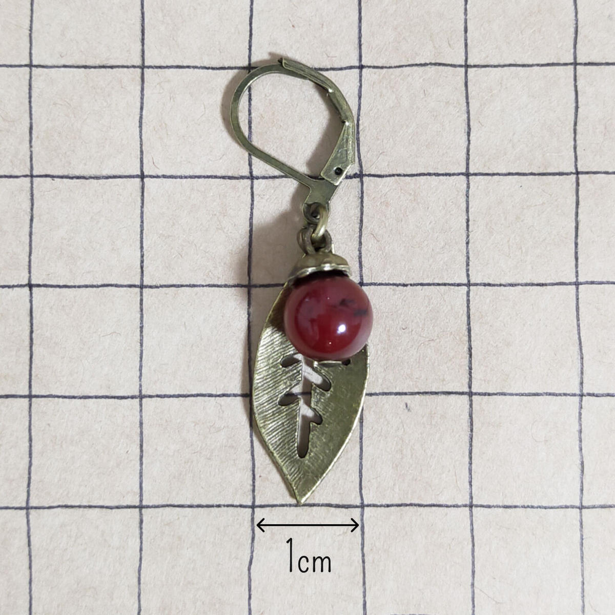 【送料無料】天然瑪瑙の実ピアス (品番：2300708) | compy.