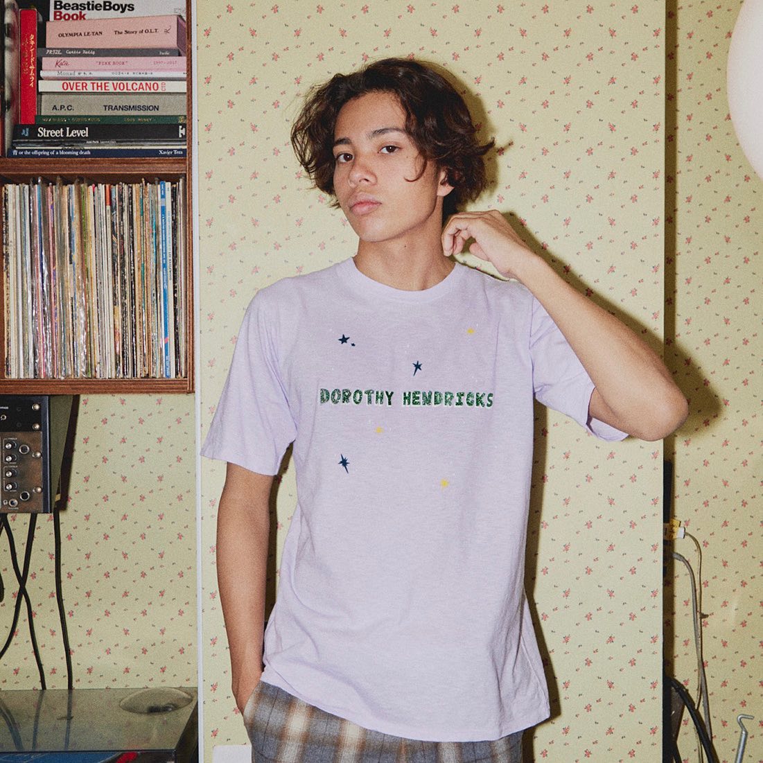 GLITTER PRINT TEE | Dorothy Hendricks