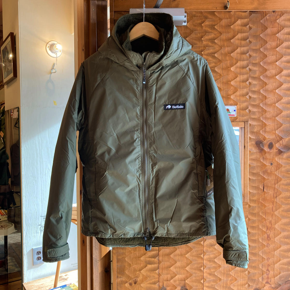 BUFFALO SYSTEMS HOODED BELAY JACKET | FARMHOUSE...