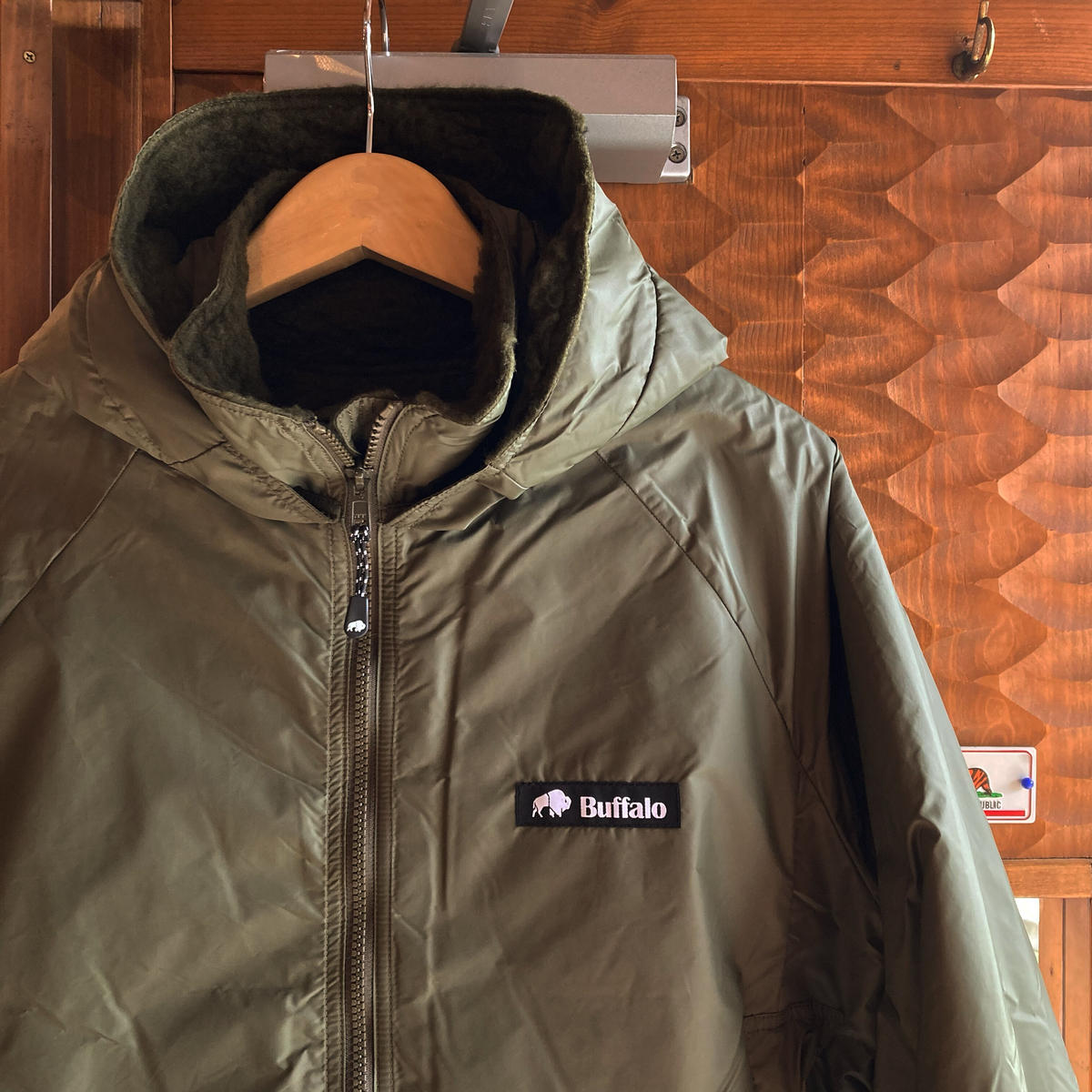 BUFFALO SYSTEMS HOODED BELAY JACKET | FARMHOUSE...