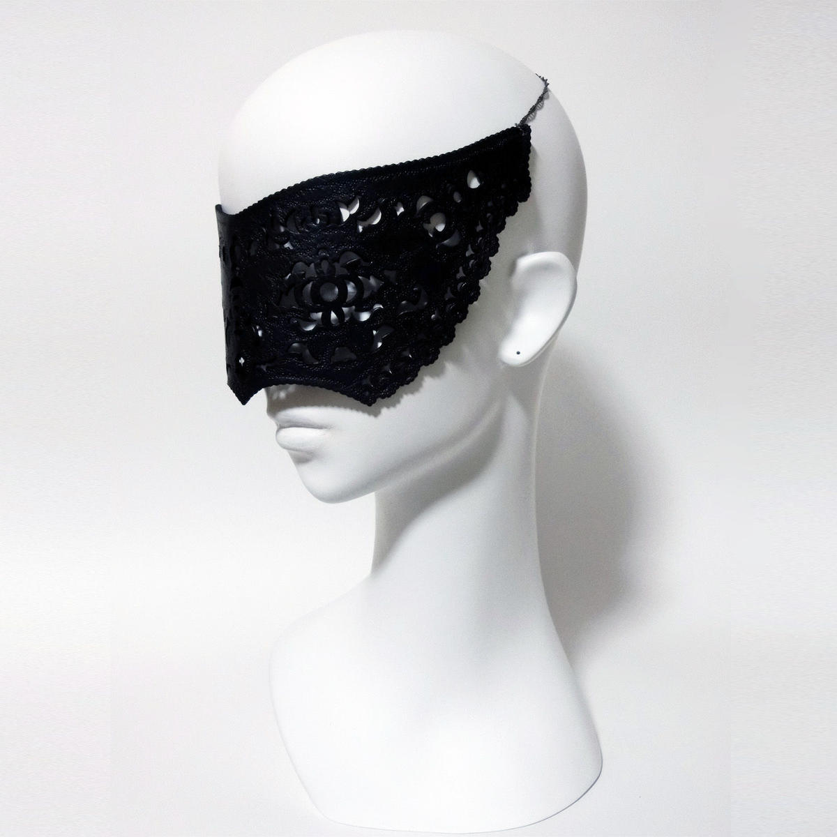 Veil mask-curve | liagraf