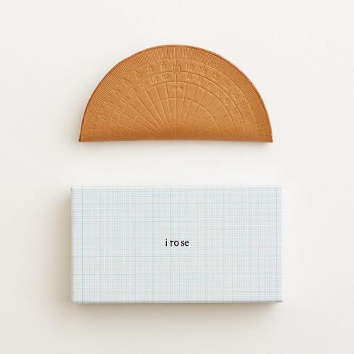 protractor coin case（ nude / black） | i ro se ...
