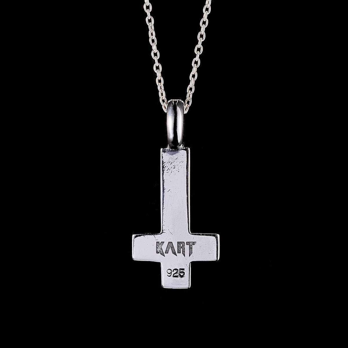 Anti studs cross charm | KATSUMA_ART