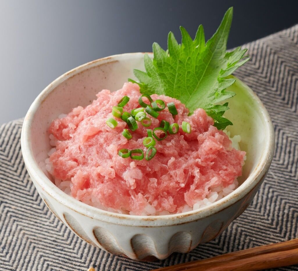 マグロのタタキ（130g×5p） | 神奈川県漁業協同組合連合会オンラインショップ