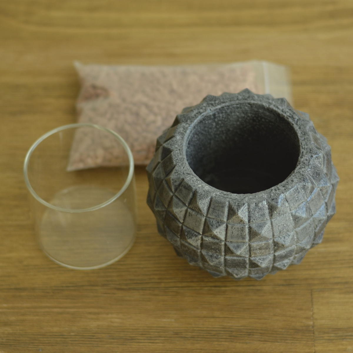 "PINA-POT" ハイドロカルチャー植木鉢 モルタルポット | LOTUS PLUS