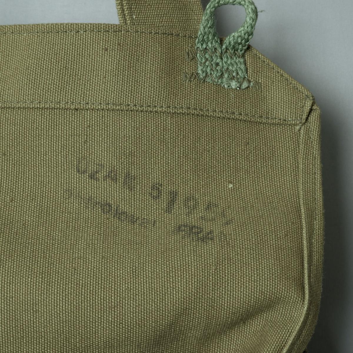 Czech army bread bag 1959 | 森の古物店 野屋