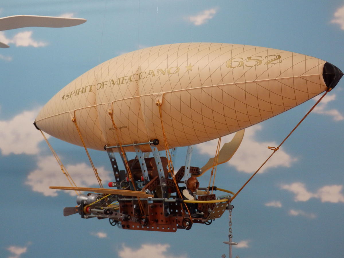 Meccano CRAZY INVENTORS Airship | NEMOTO