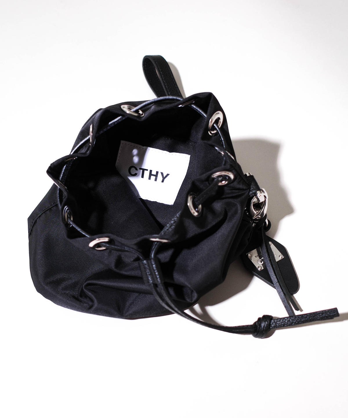 #01 LIMONTA NYLON DRAWSTRING BAG | CTHY