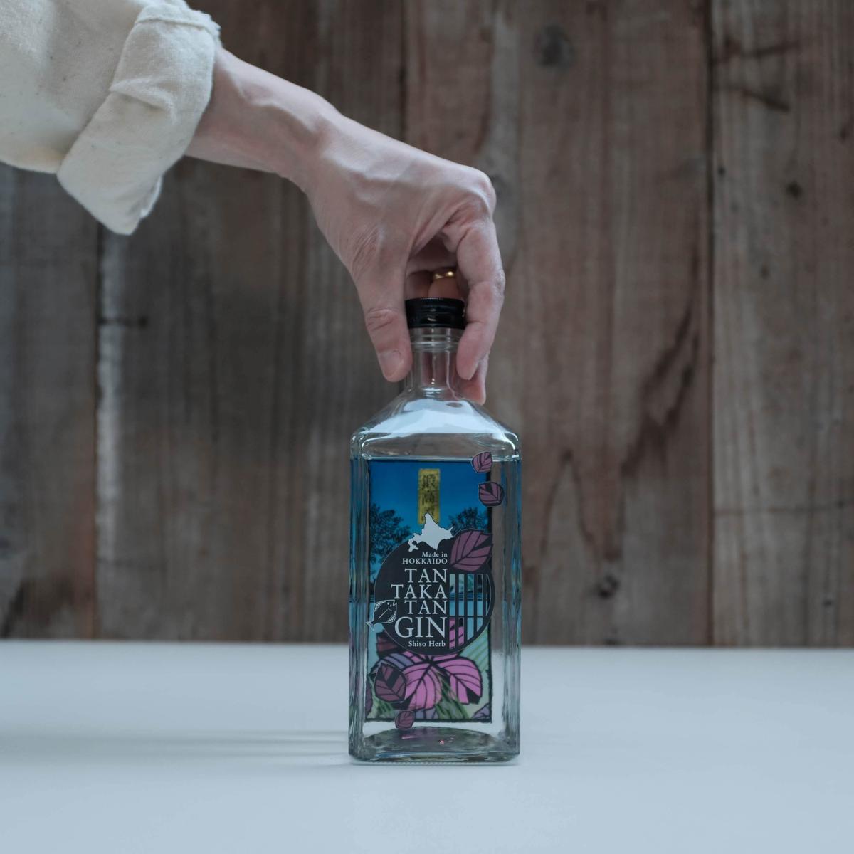 TAN TAKA TAN GIN | GIN BOTTLE SHOP