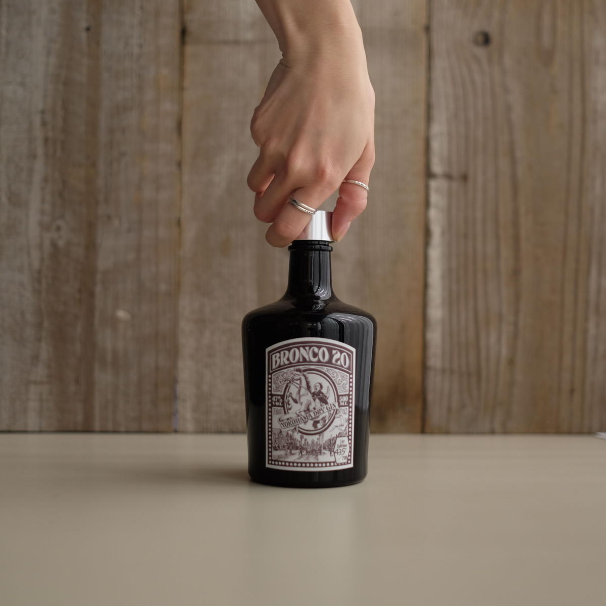 BRONCO 20 | GIN BOTTLE SHOP