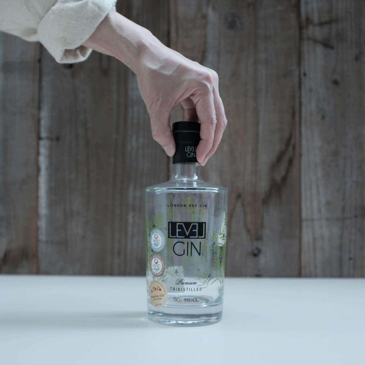 LEVEL GIN PREMIUM | GIN BOTTLE SHOP