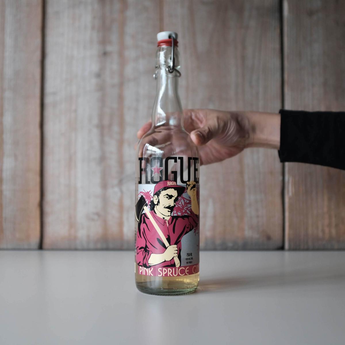 ROGUE PINOT SPRUCE GIN | GIN BOTTLE SHOP