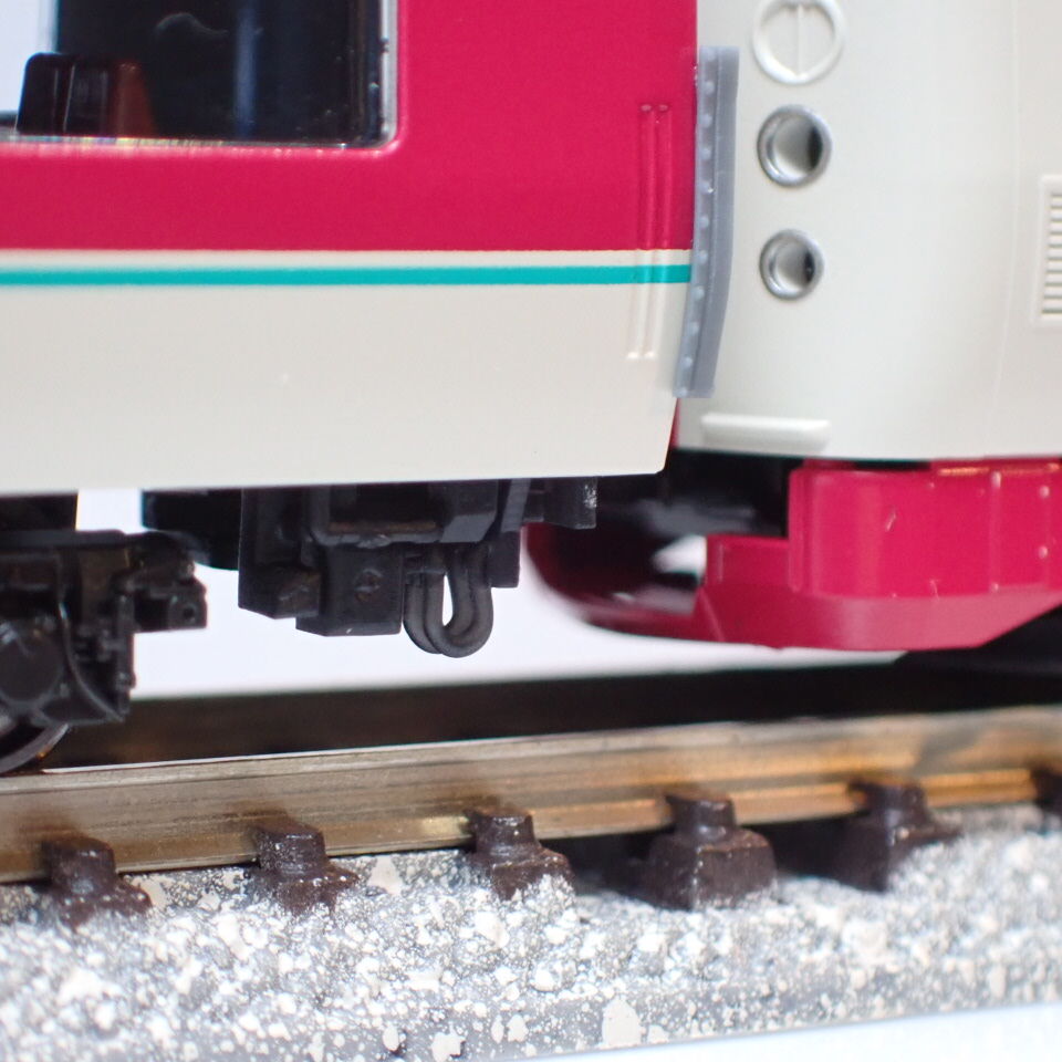 サロ381/サハ381・ゆったりやくも貫通先頭車連結側のモハ380車端床下機器/Nゲージ
