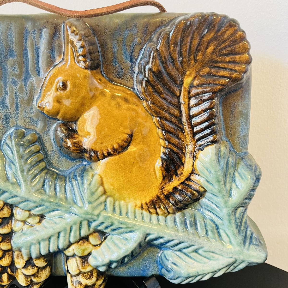 【Willi Fischer / ウィリーフィッシャー】リスの陶板《Ego Stengods》...