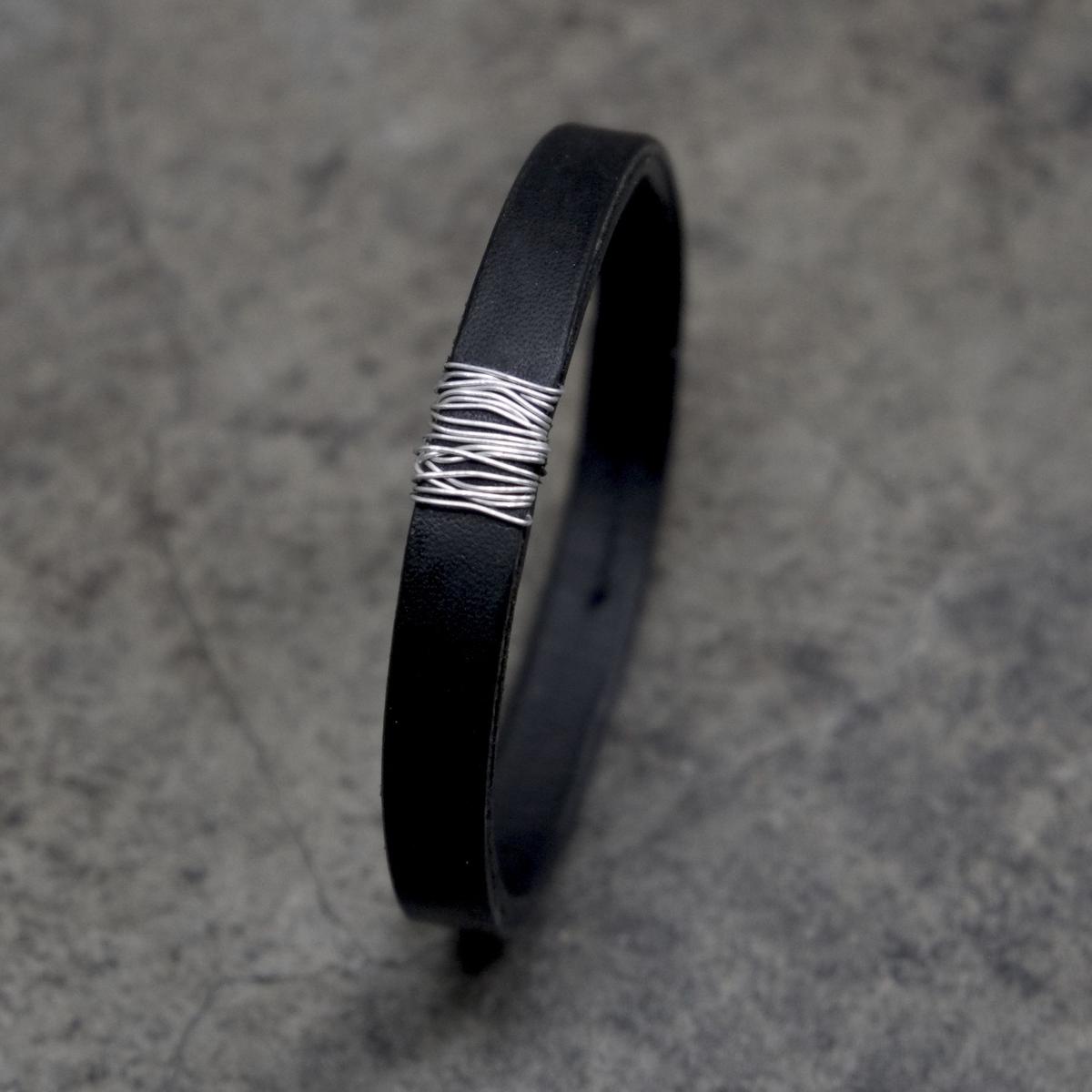 EMBED SILVER BANGLE | T.A.S JAPAN OFFICIAL ONLI...