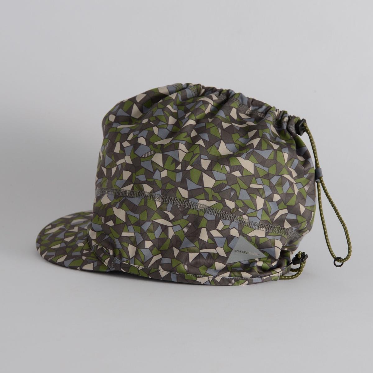 and wander / Geometric printed soft shell cap