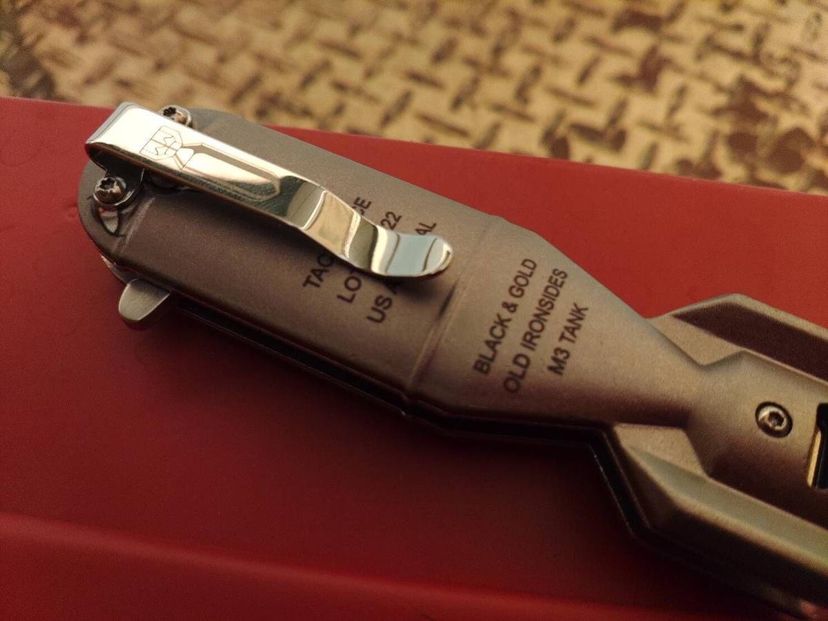 ＊販売個数制限＊ Shark Bomb Knife ”Rival” 【TAC-FORCE】