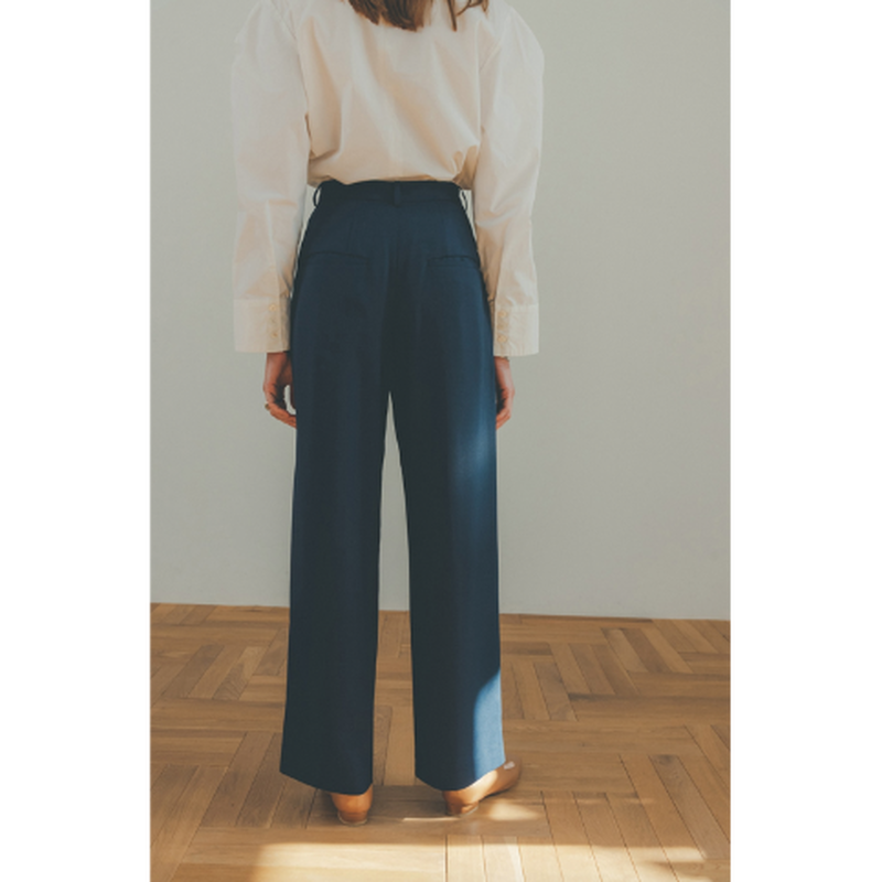 33％割引ホワイト系,M当季大流行 CLANE BASIC TUCK PANTS サイズ1 カジュアルパンツ パンツホワイト系M-OTA.ON.ARENA.NE.JP